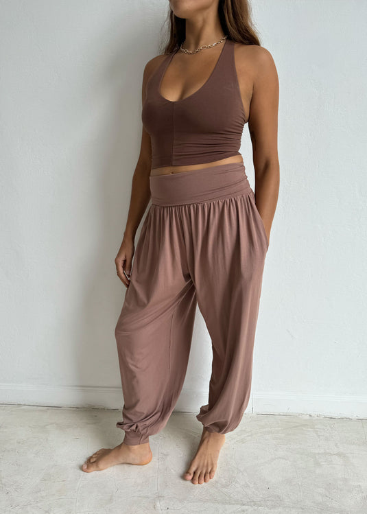 Alora Pants Sandalwood