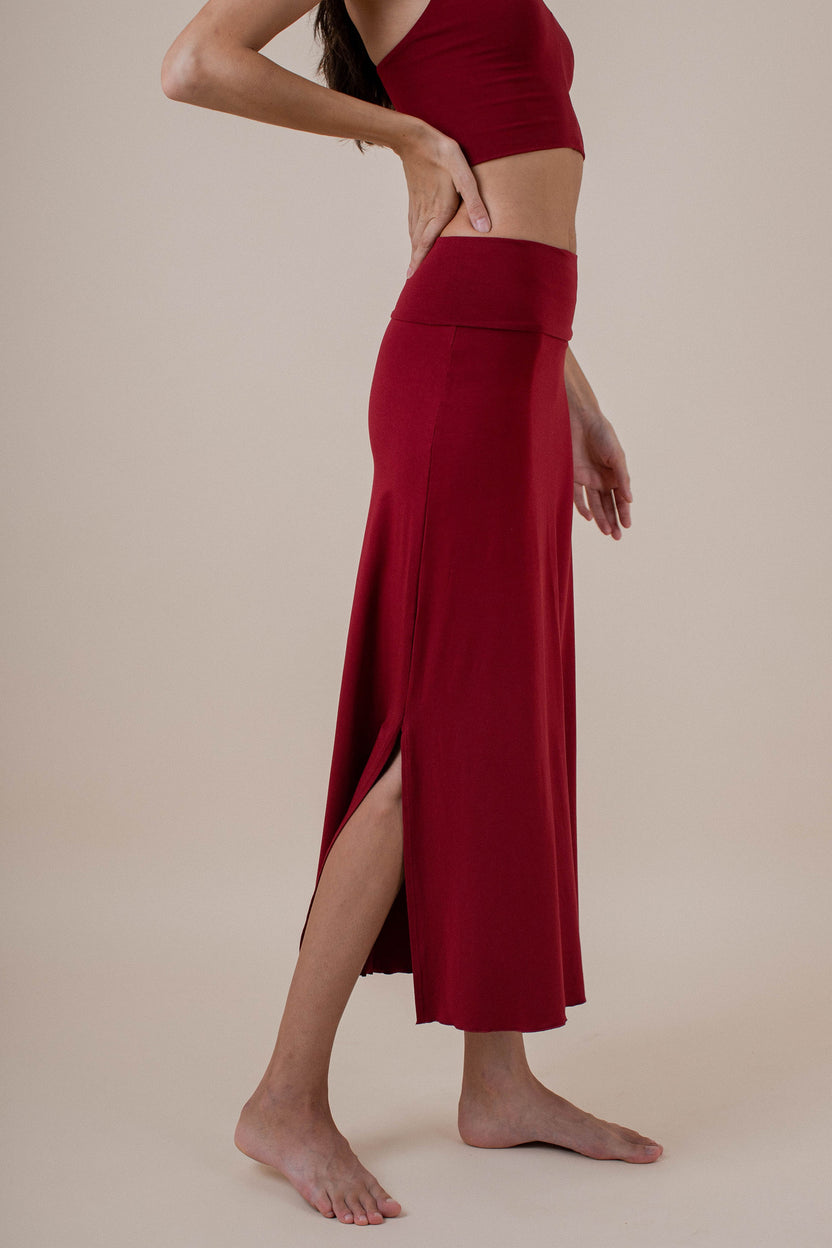 Agni Skirt Dark Rose | Sustainably Made For Your Daily Yoga Lifestyle –Indigo Luna Store